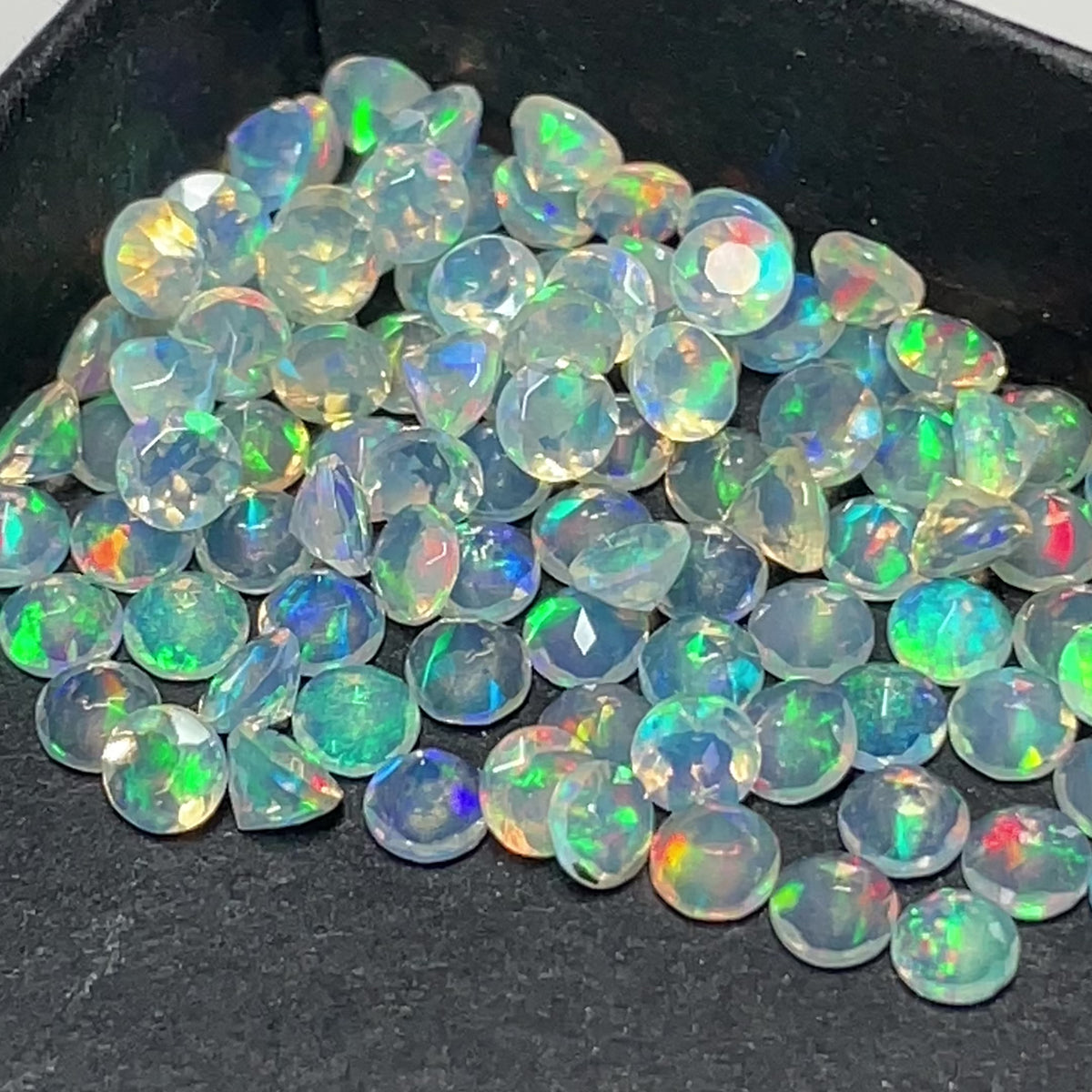 3mm Welo Opal – Candyman Crystals